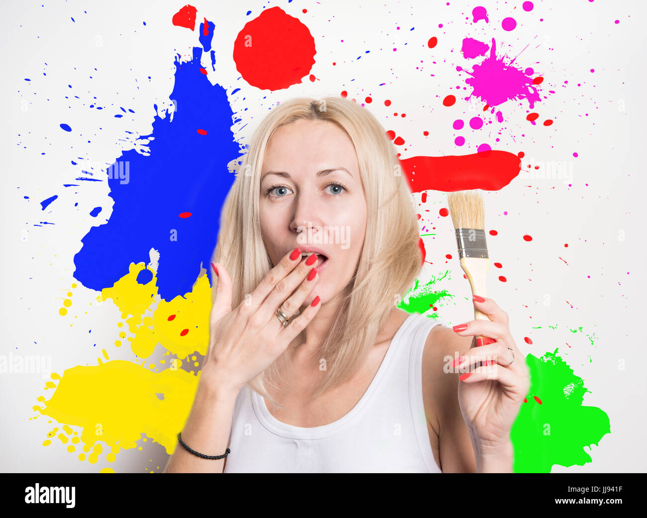 girl draws on the walls Stock Photo - Alamy
