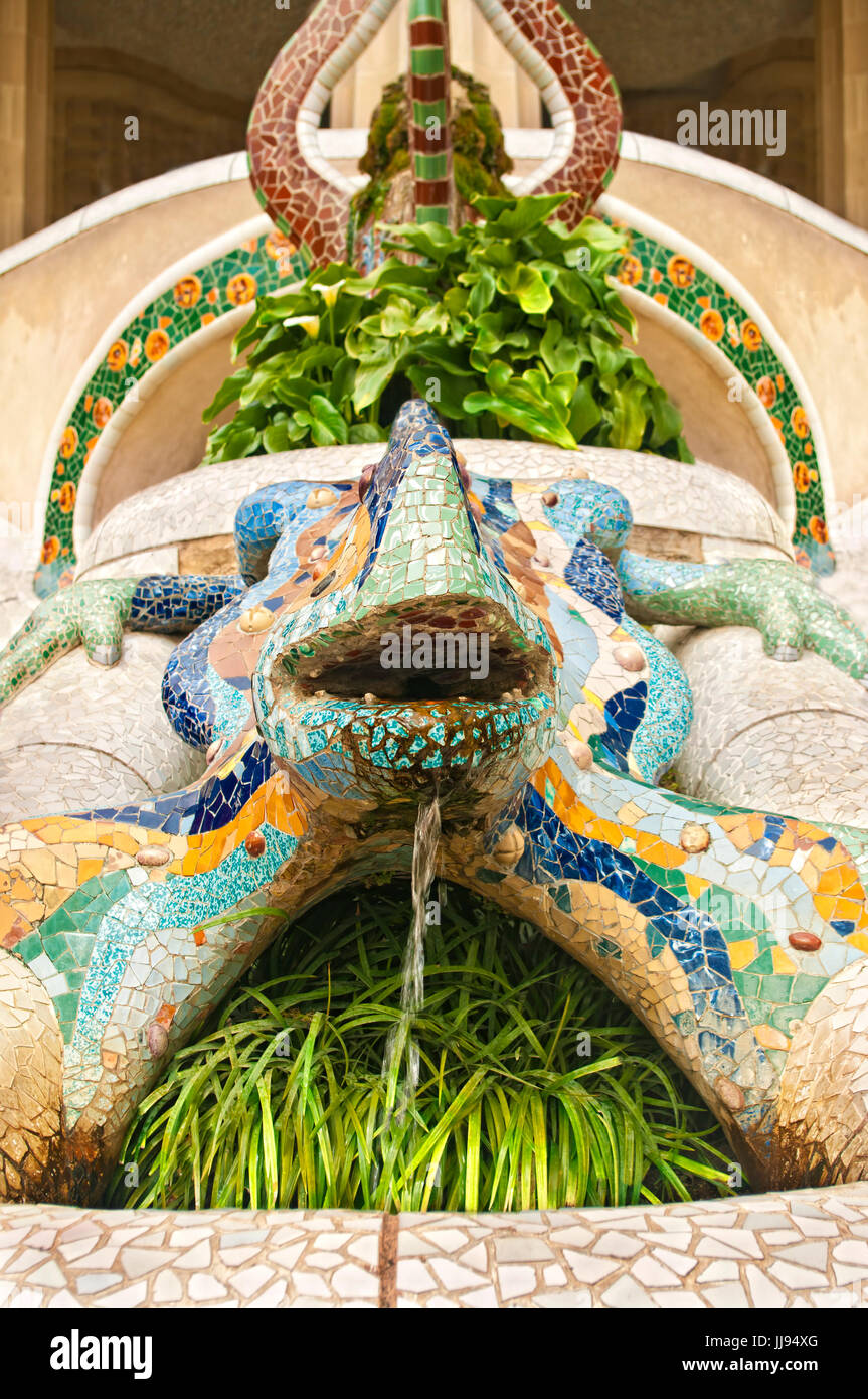 Mosaic lizard hi-res stock photography and images - Alamy
