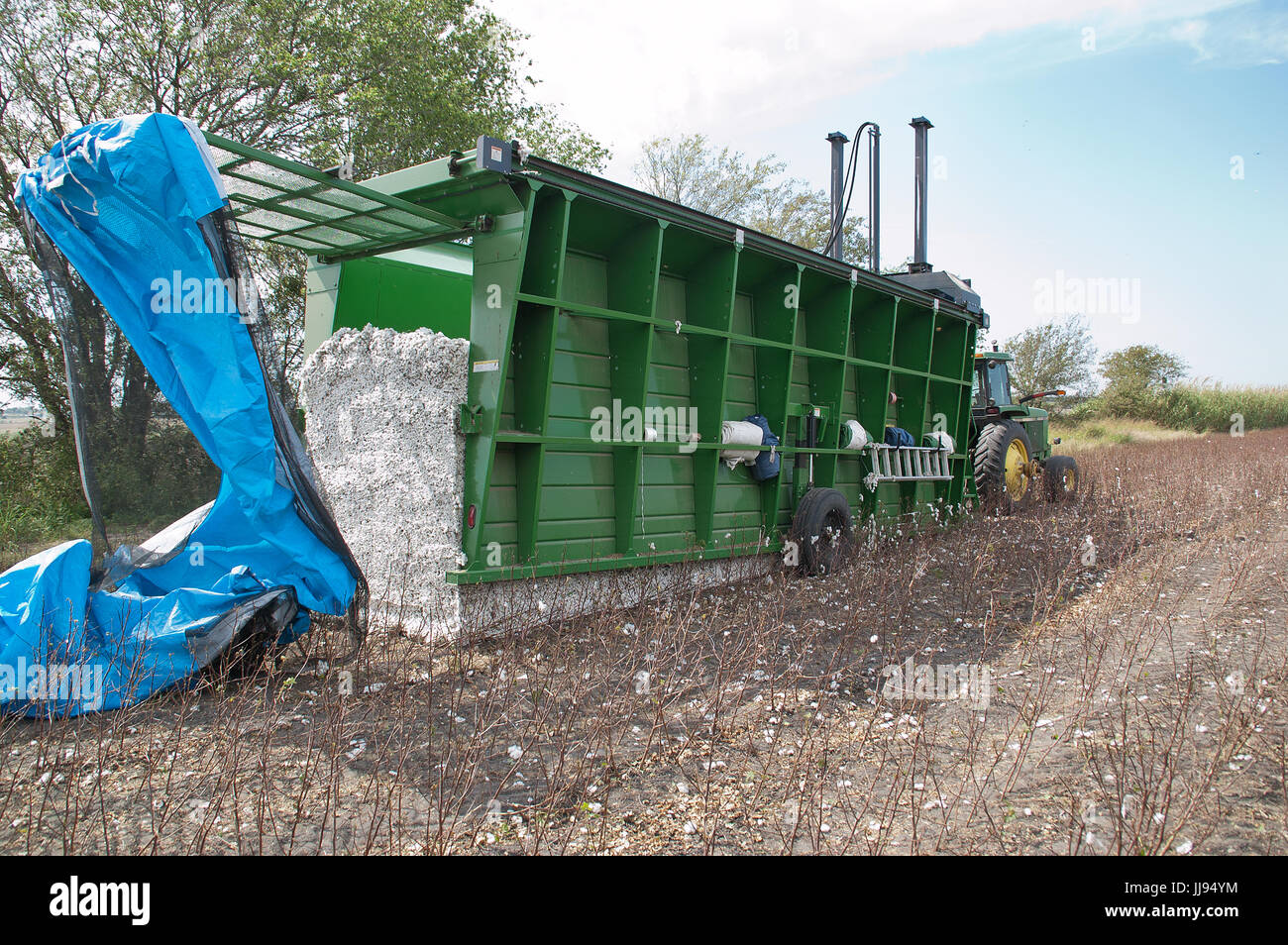 Cotton stripper hi-res stock photography and images - Alamy