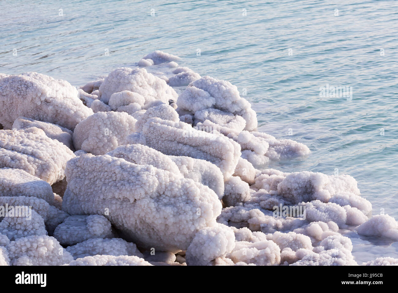 Dead Sea salt deposits stones white crystals Stock Photo - Alamy