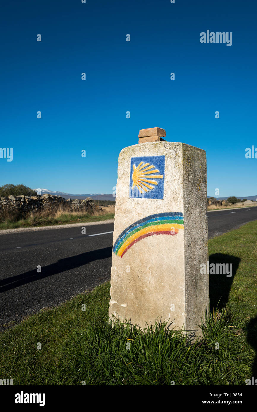 Scallop shell sign, Camino de Santiago, Spain Stock Photo - Alamy
