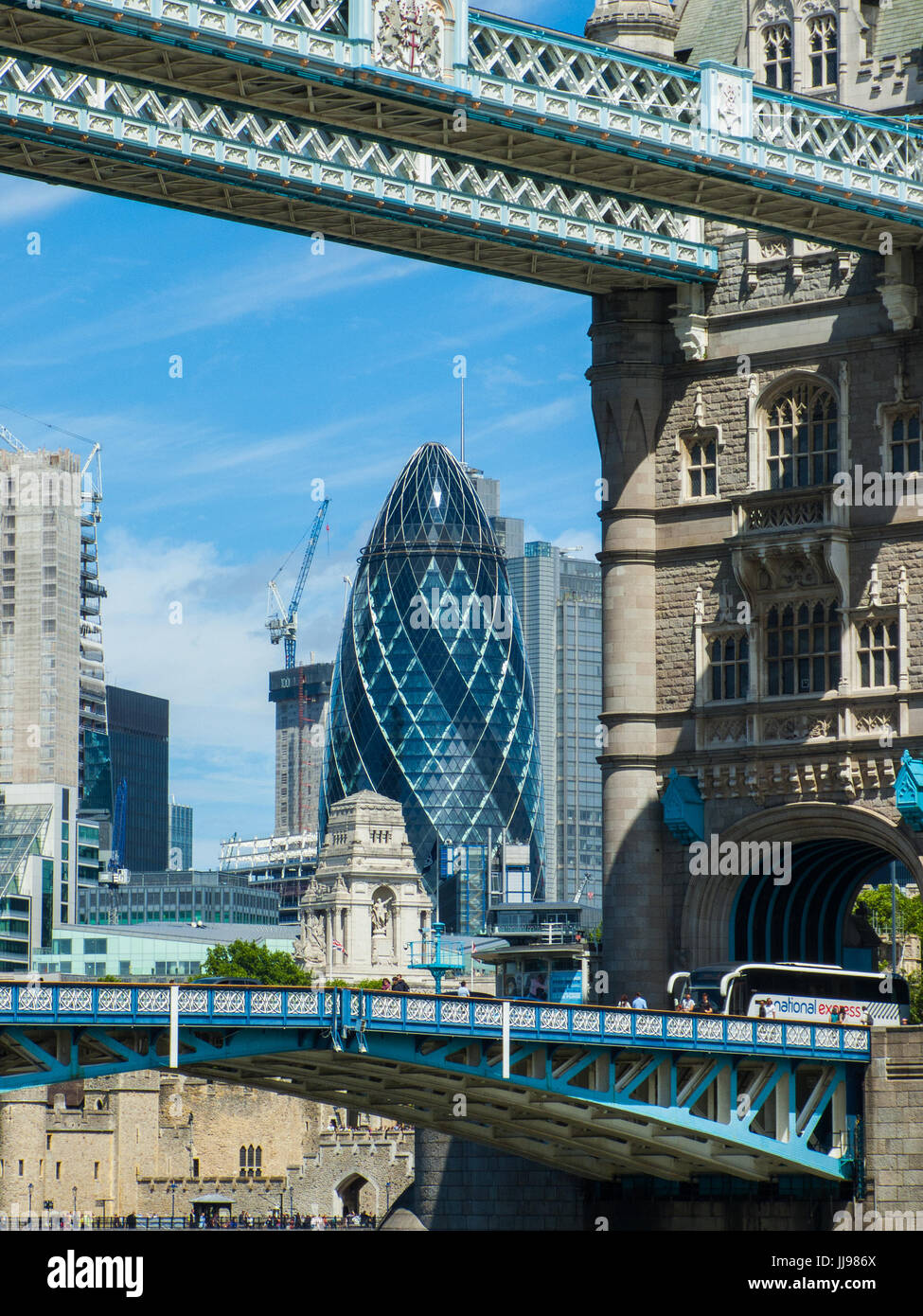 Part structure gherkin building london hi-res stock photography and ...