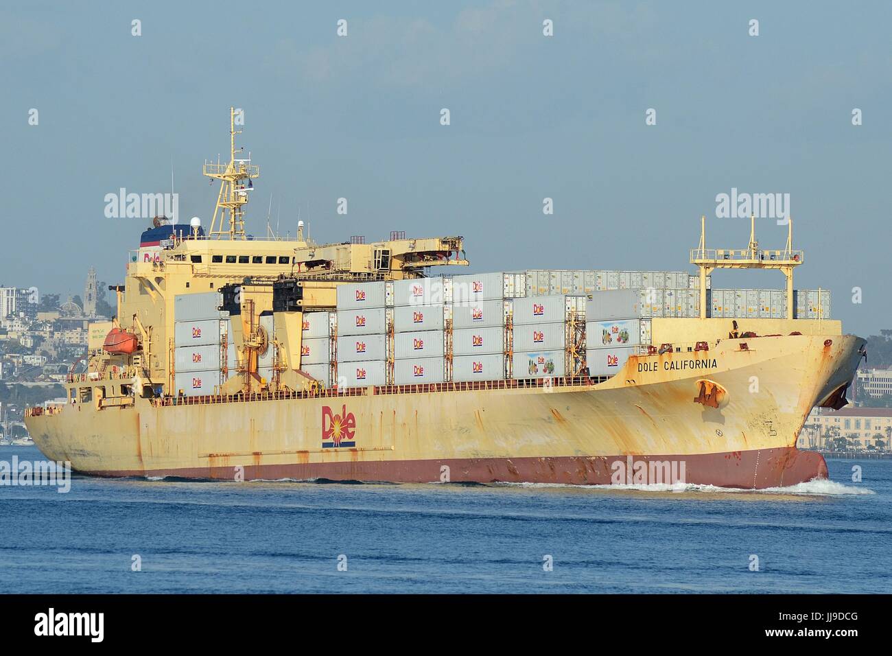 CONTAINERSHIP DOLE CALIFORNIA Stock Photo - Alamy