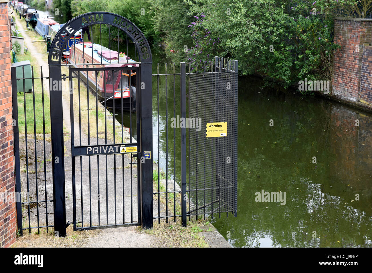 Gated security for the Engine Arm Residential Moorings on a dead-end ...