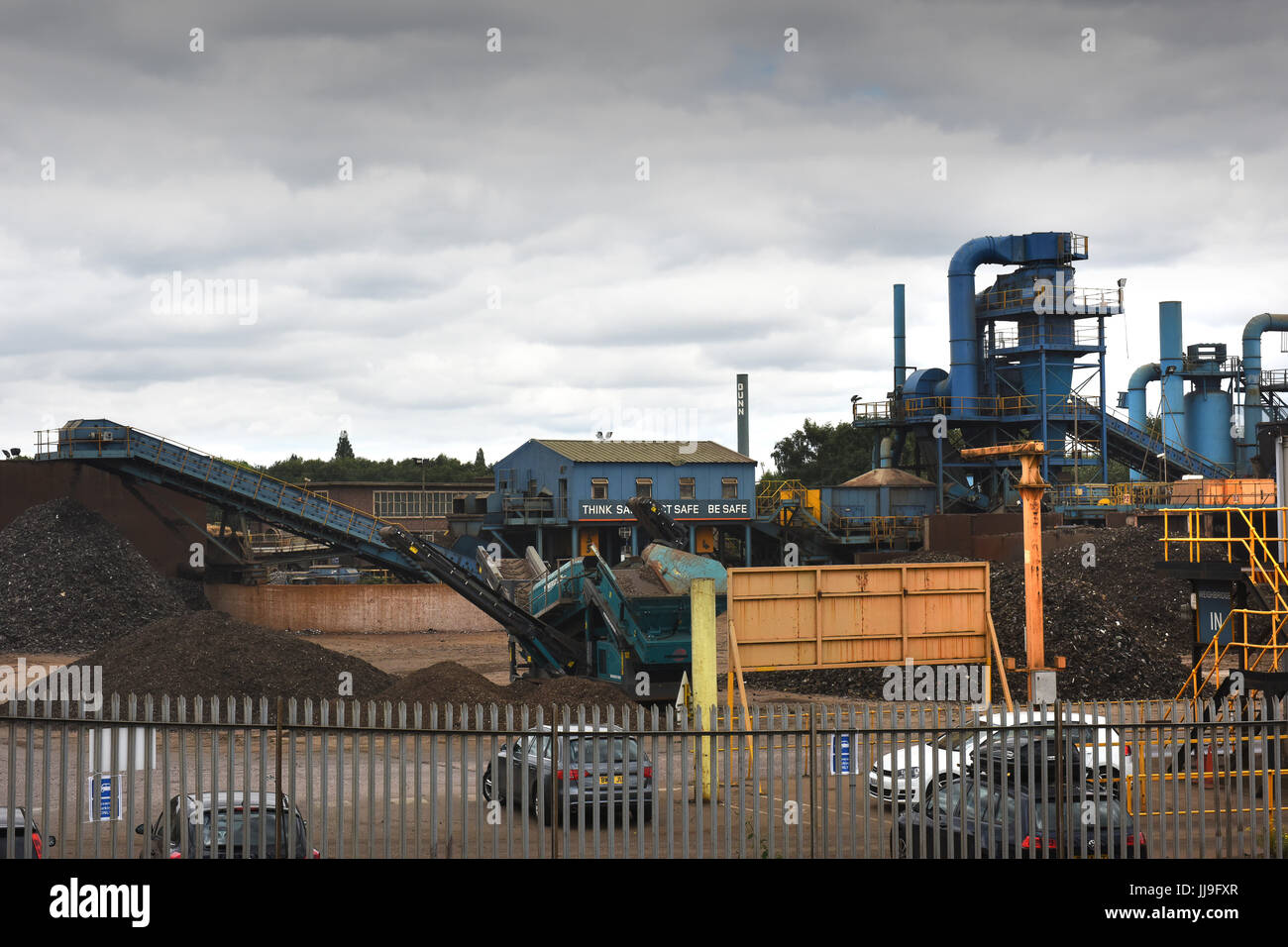 Sims metal management hi-res stock photography and images - Alamy