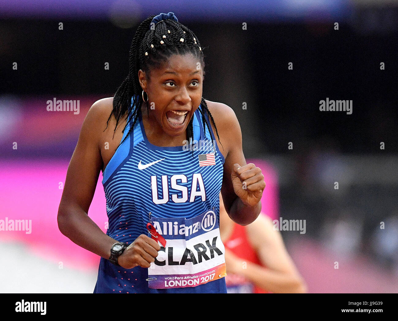 USA's Breanna Clark sets a new World Record in the Women's 400m T20 ...