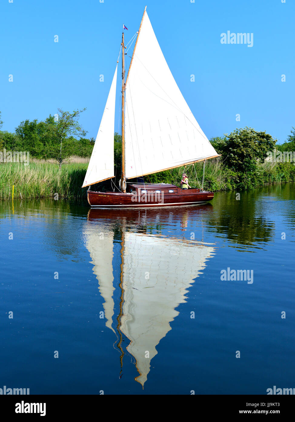 'Hustler 4' single cabin gaff sloop sailing boat on the River Ant at ...
