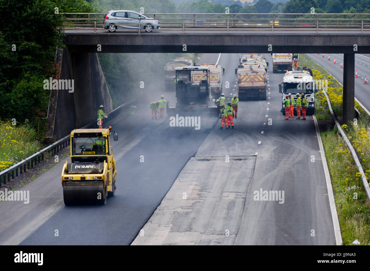 Highway maintenance hi-res stock photography and images - Alamy
