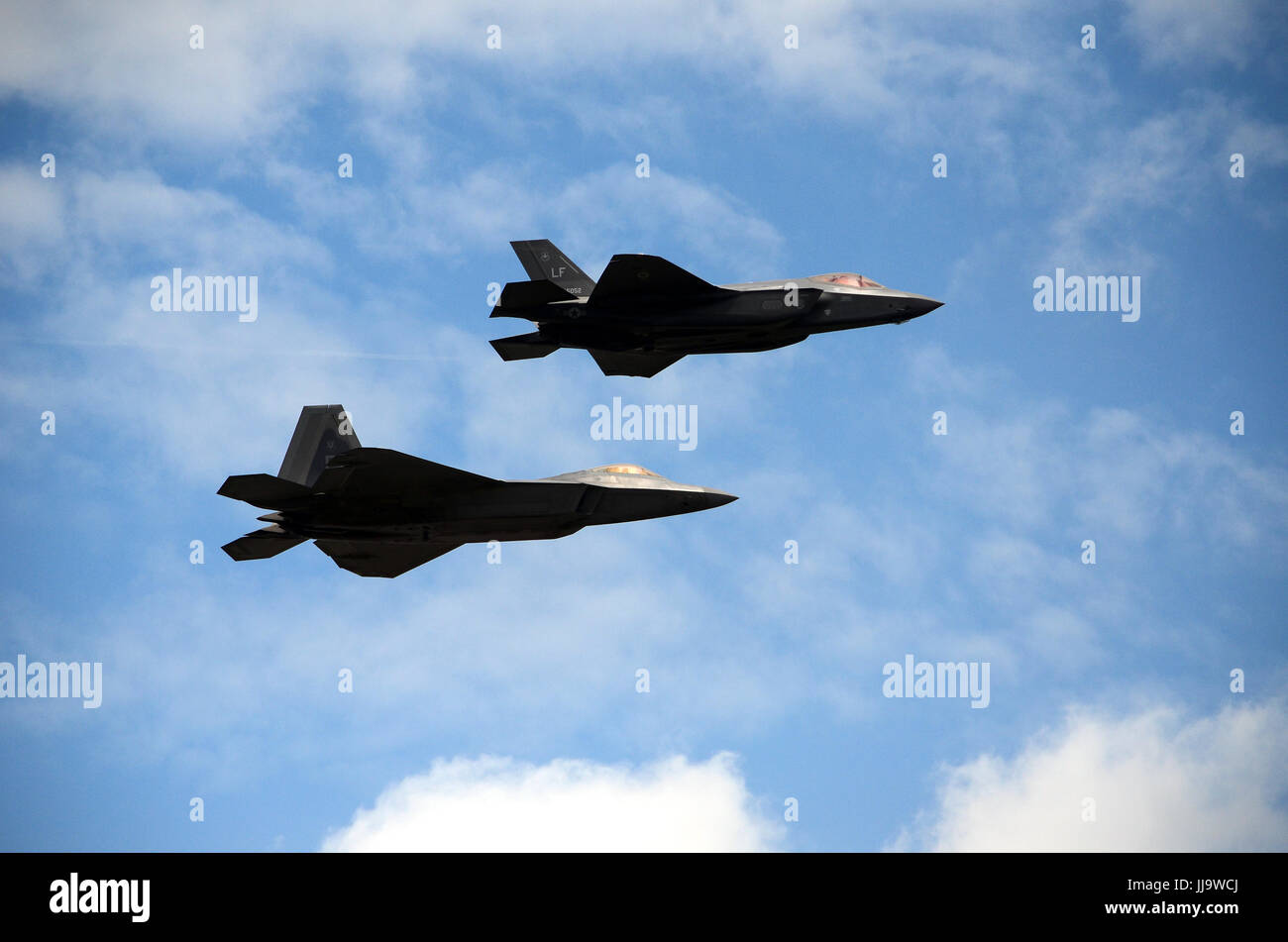 F 22 Raptor Sound Barrier