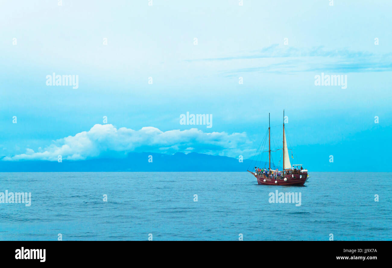 Tourist pirate ship hi-res stock photography and images - Alamy