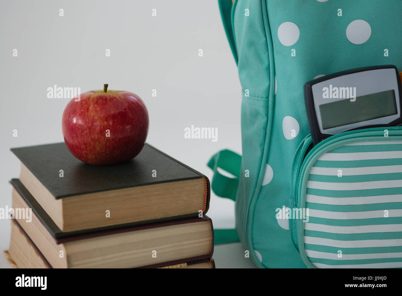 Apple books hi-res stock photography and images - Alamy