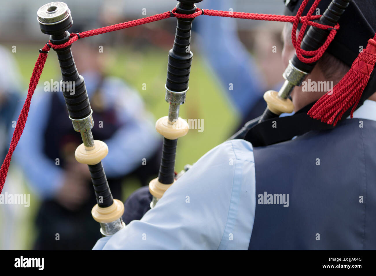 Scottish pipers hi-res stock photography and images - Alamy