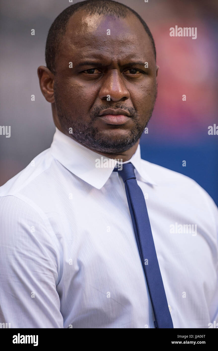 Patrick vieira hi-res stock photography and images - Alamy