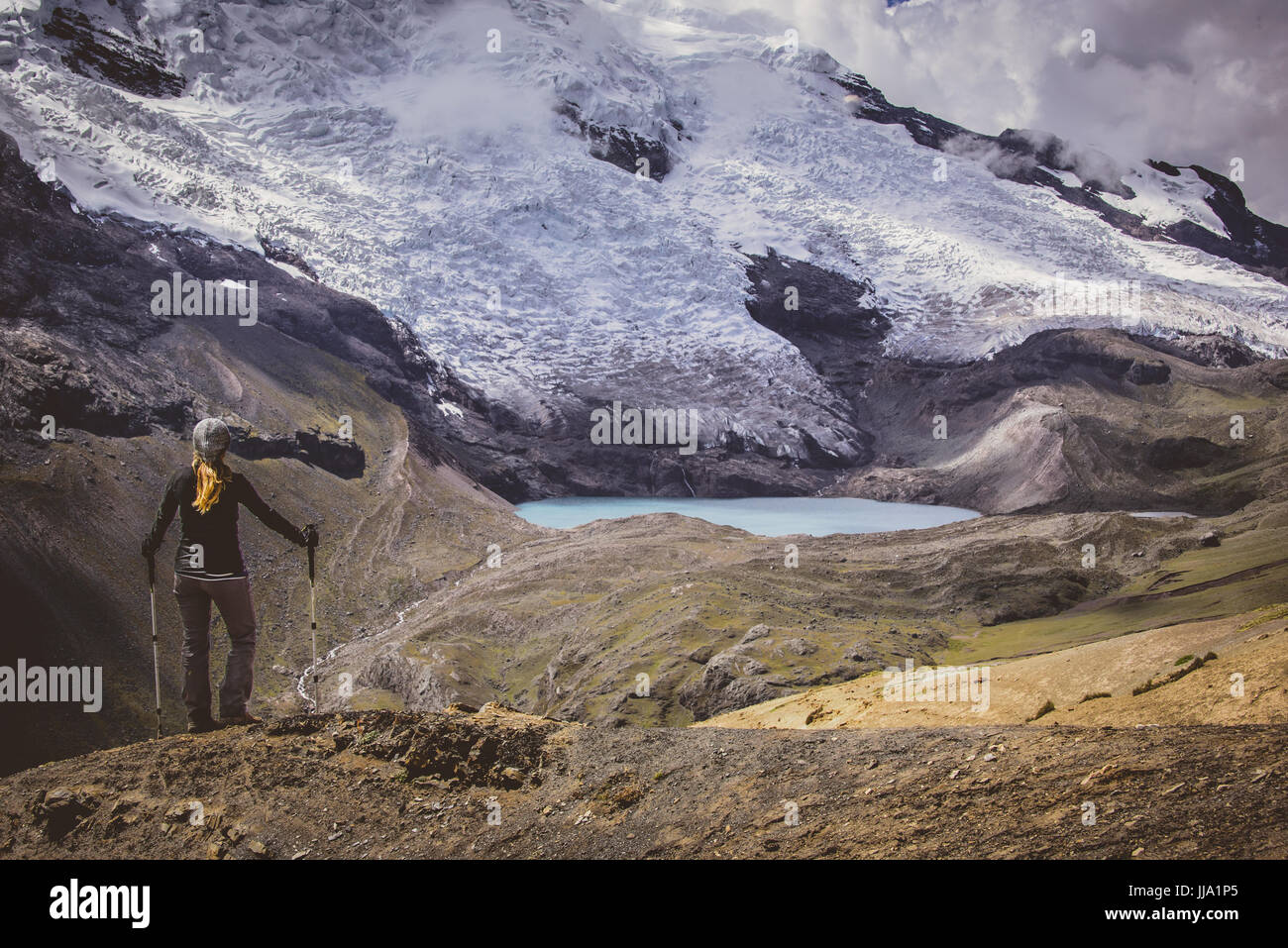Woman hike peru hi-res stock photography and images - Alamy