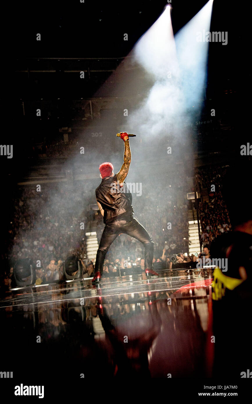 Queen Rock Legends High Resolution Stock Photography and Images - Alamy