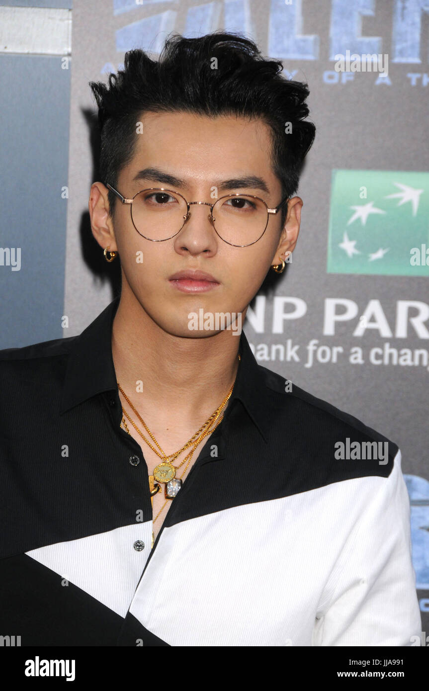 Kris wu hi-res stock photography and images - Alamy