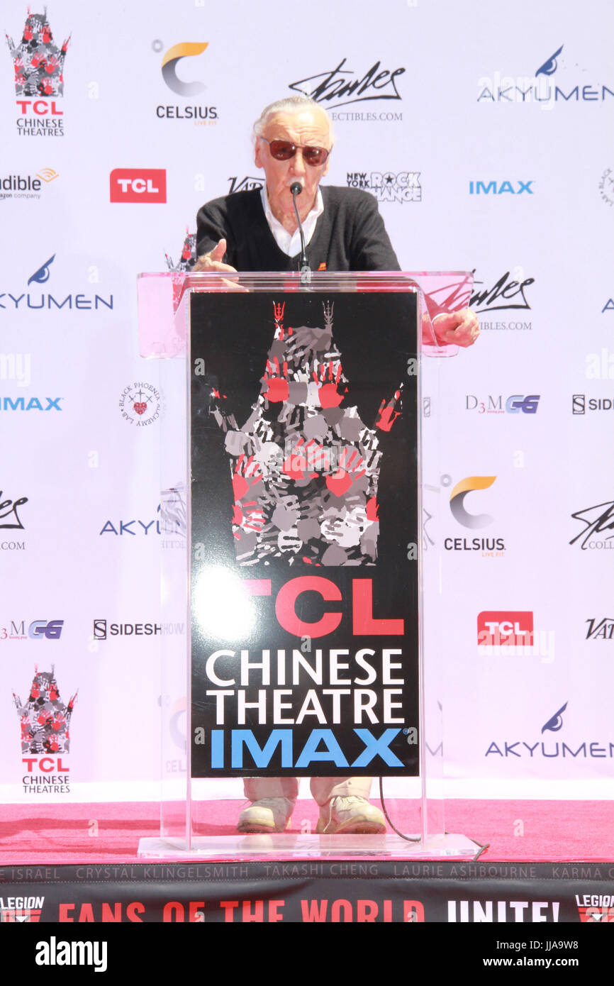 Los Angeles, USA. 18th July, 2017. Stan Lee 07/18/2017 Stan Lee Hands ...