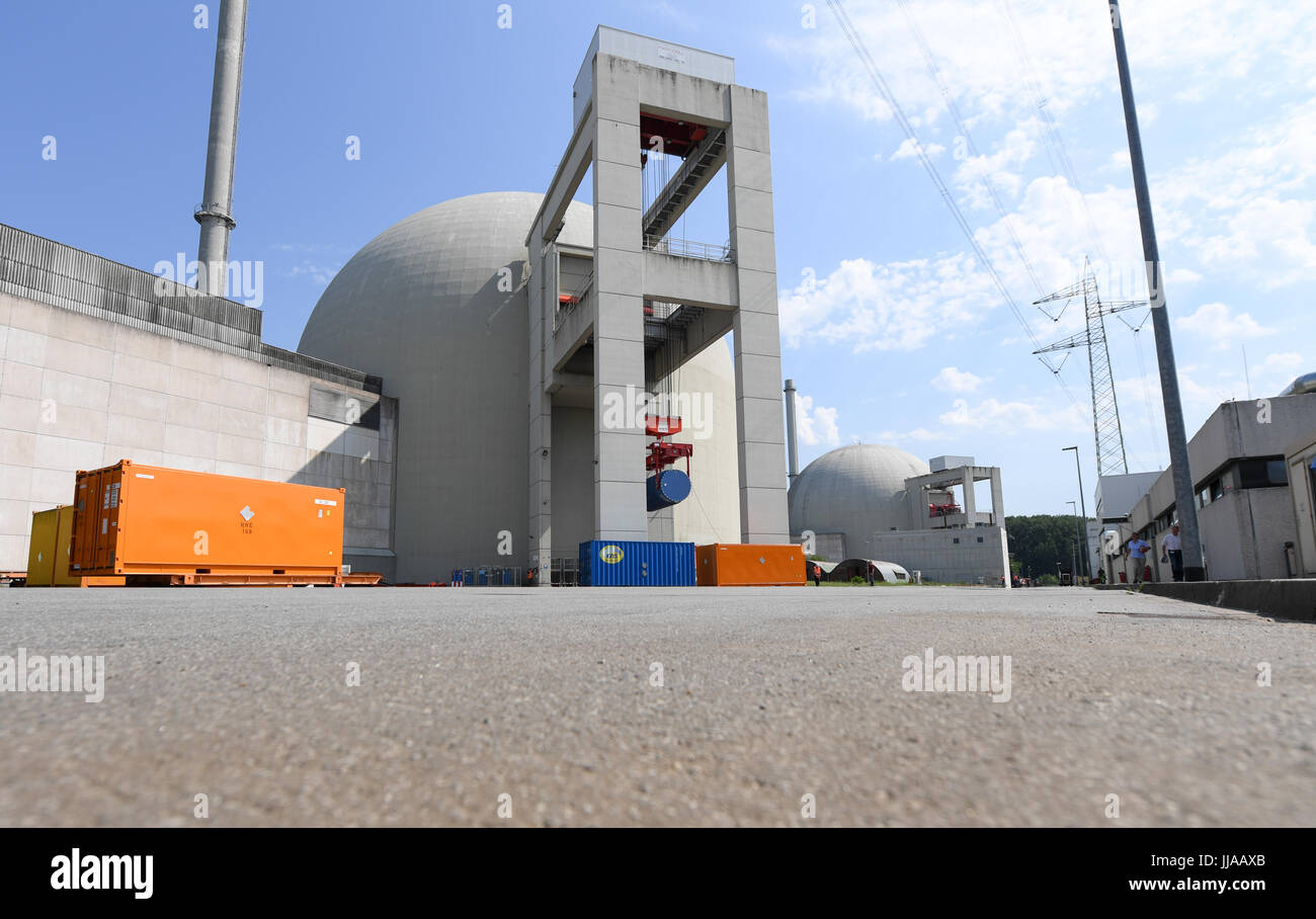 Nuclear cask hi-res stock photography and images - Alamy
