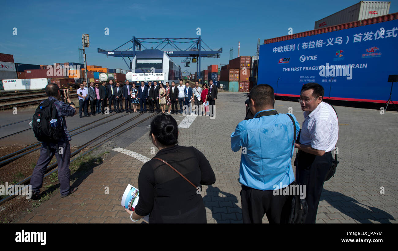 China. 19th July, 2017. A direct freight train from Prague to China was ...