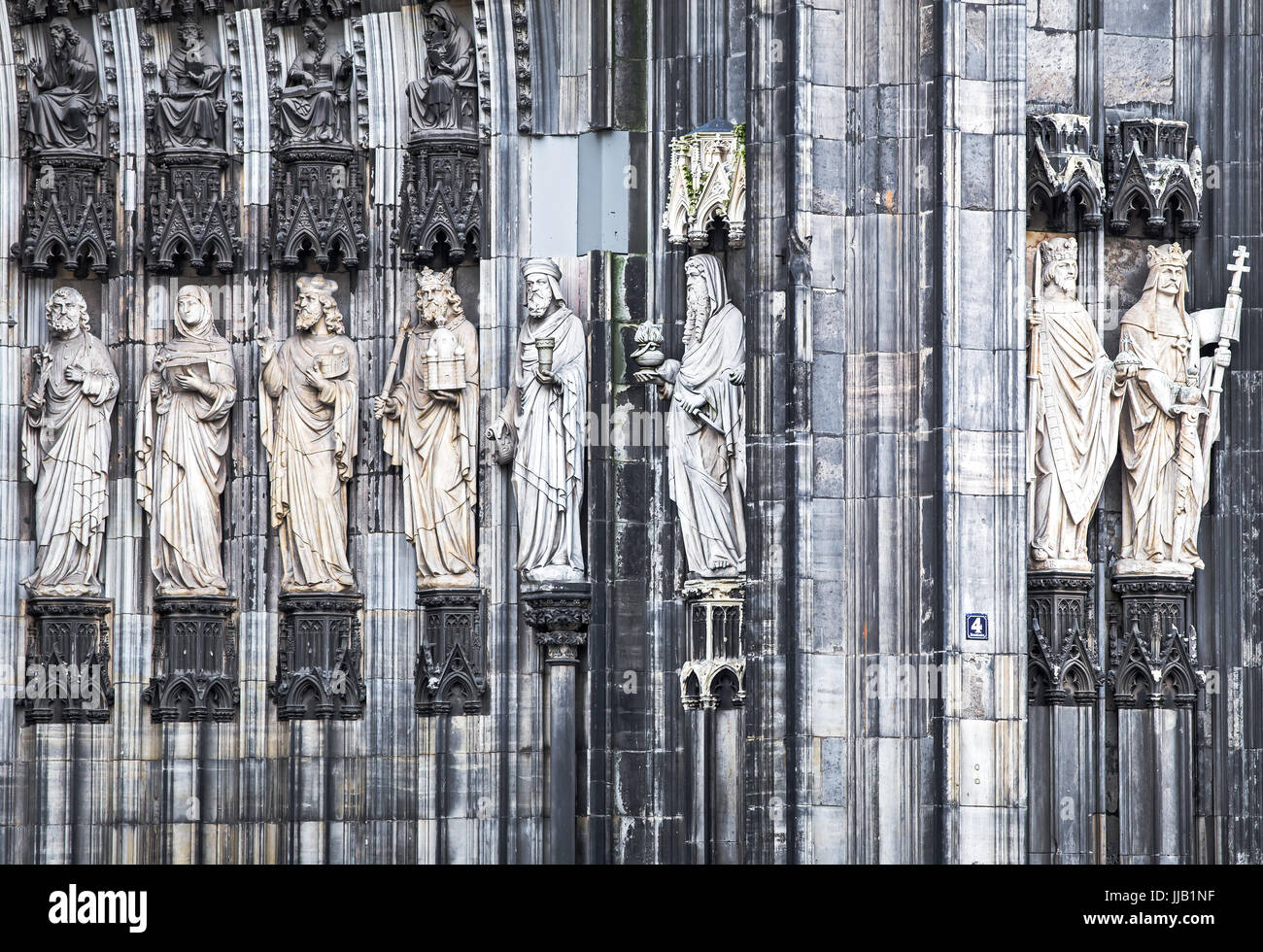 Cologne cathedral exterior hi-res stock photography and images - Alamy