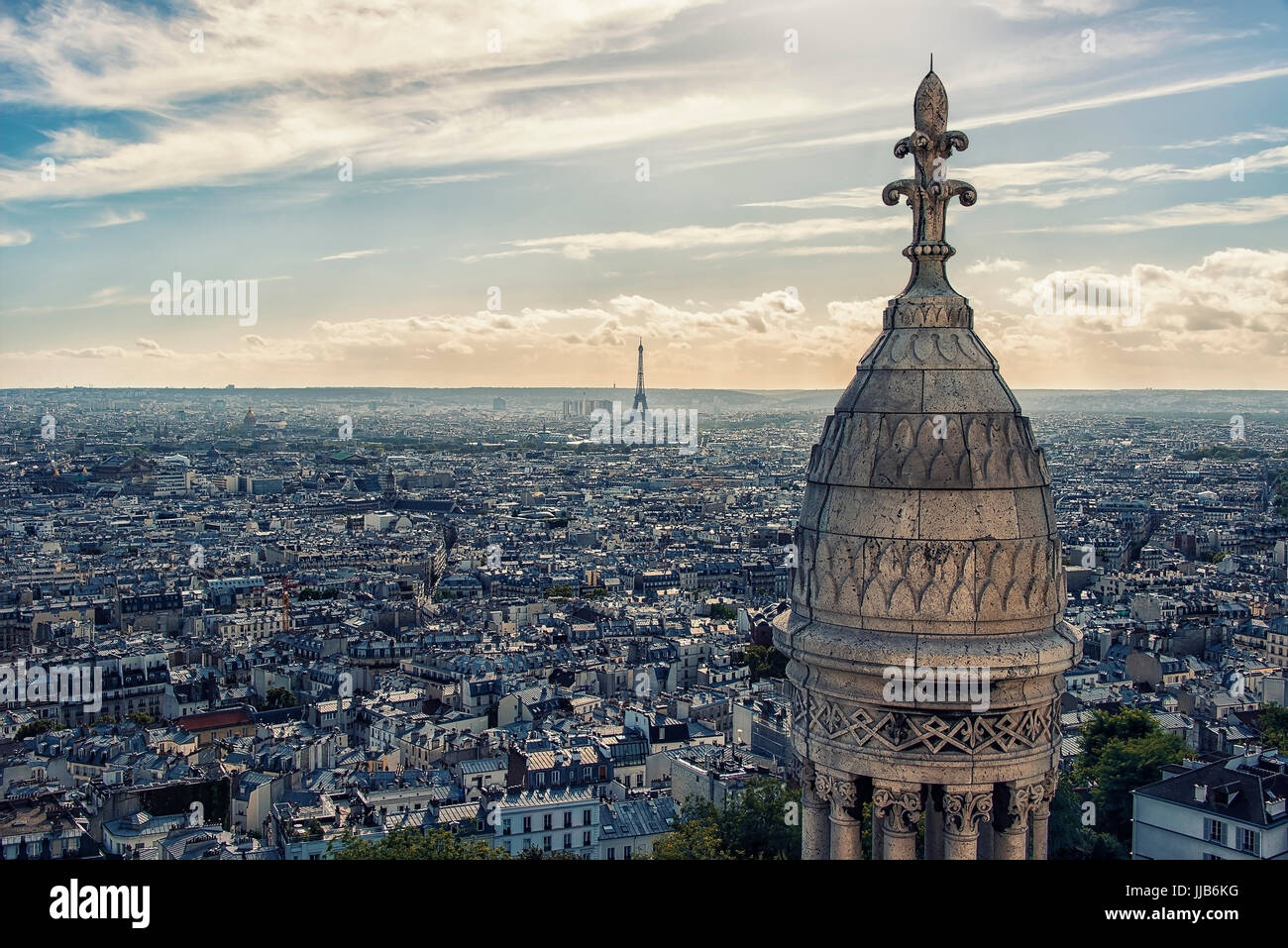 Paris roof eiffel tower hi-res stock photography and images - Alamy