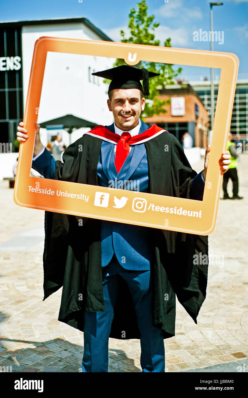 Teesside University, Graduation Day,Southfield Road, Middlesbrough ...
