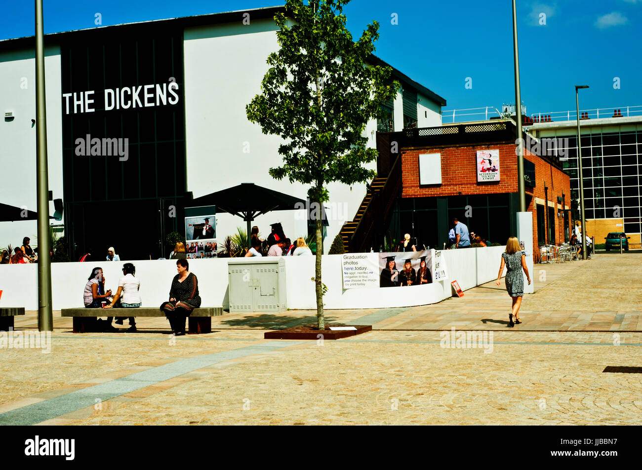 The dickens inn hi-res stock photography and images - Alamy