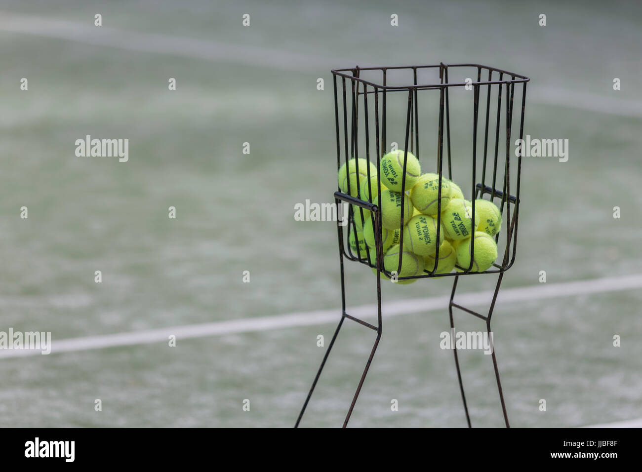 Tennis ball basket hi-res stock photography and images - Alamy