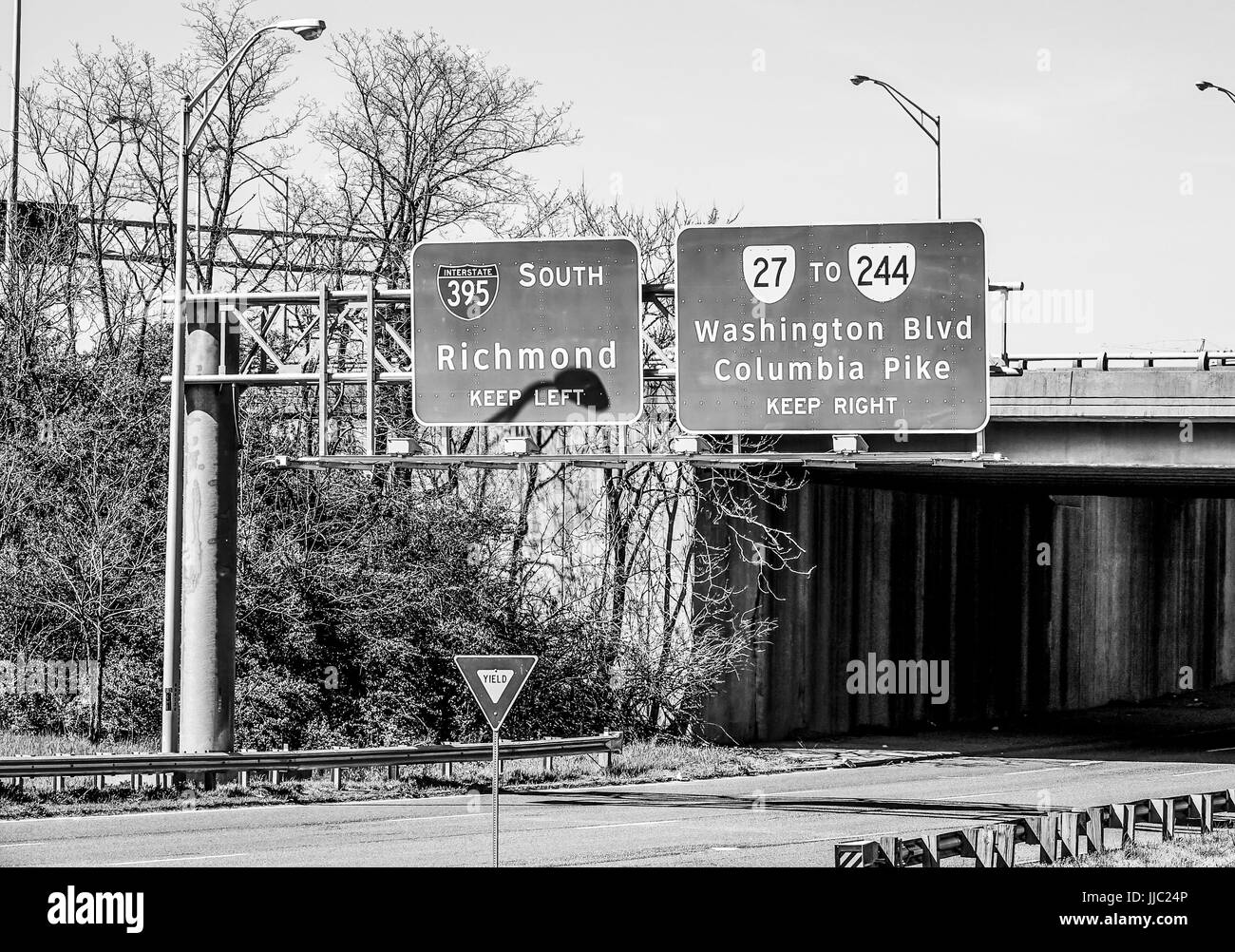 Exit signs to Richmond and Washington DC destinations - WASHINGTON ...