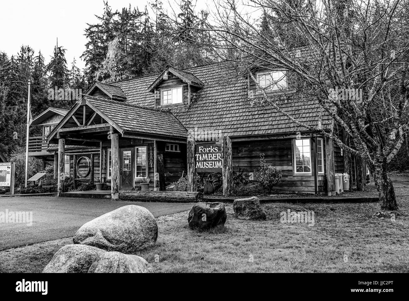 Washington state park april Black and White Stock Photos & Images - Alamy