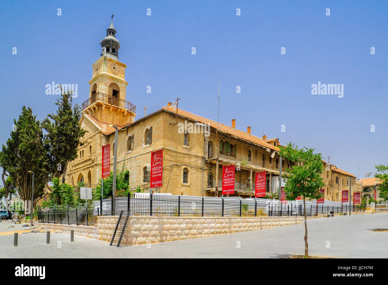 Orphanage building hi-res stock photography and images - Alamy