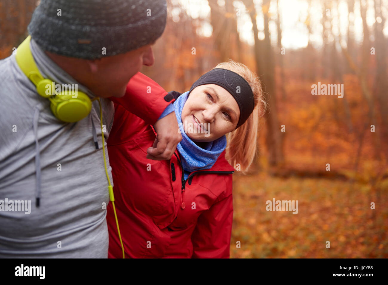 Woman leaning on mens shoulder hi-res stock photography and images - Alamy