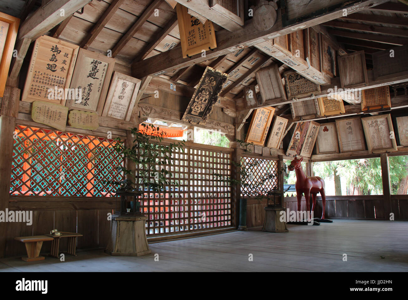 A shintoist temple (Omoto shrine) in Miyajima (Japan Stock Photo - Alamy