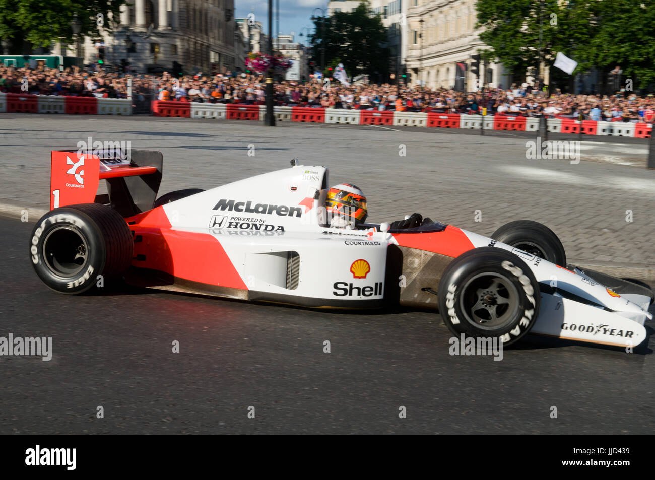 F1 LIVE 2017 TRAFALGAR SQUARE Stock Photo - Alamy