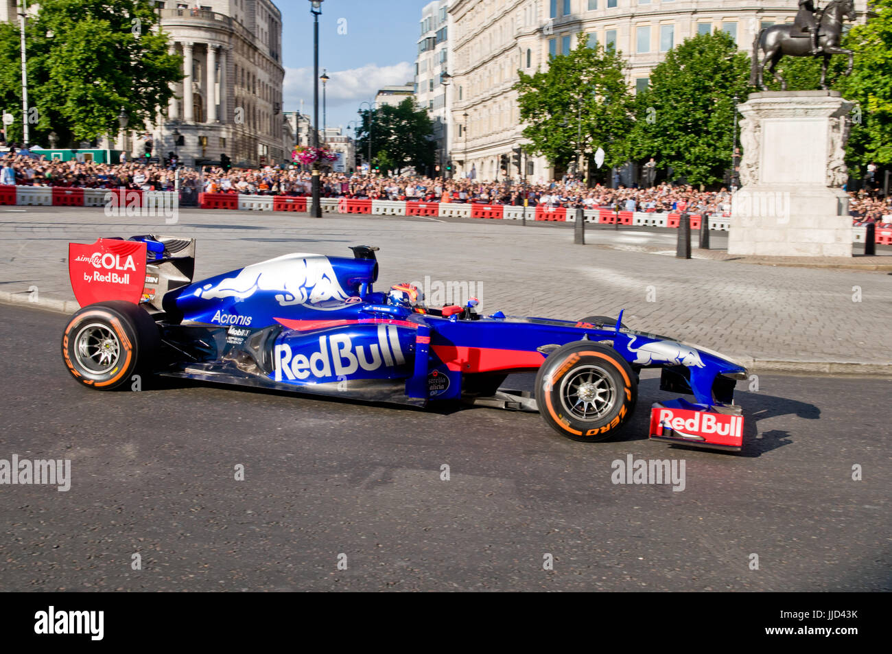 F1 live trafalgar square hi-res stock photography and images - Alamy