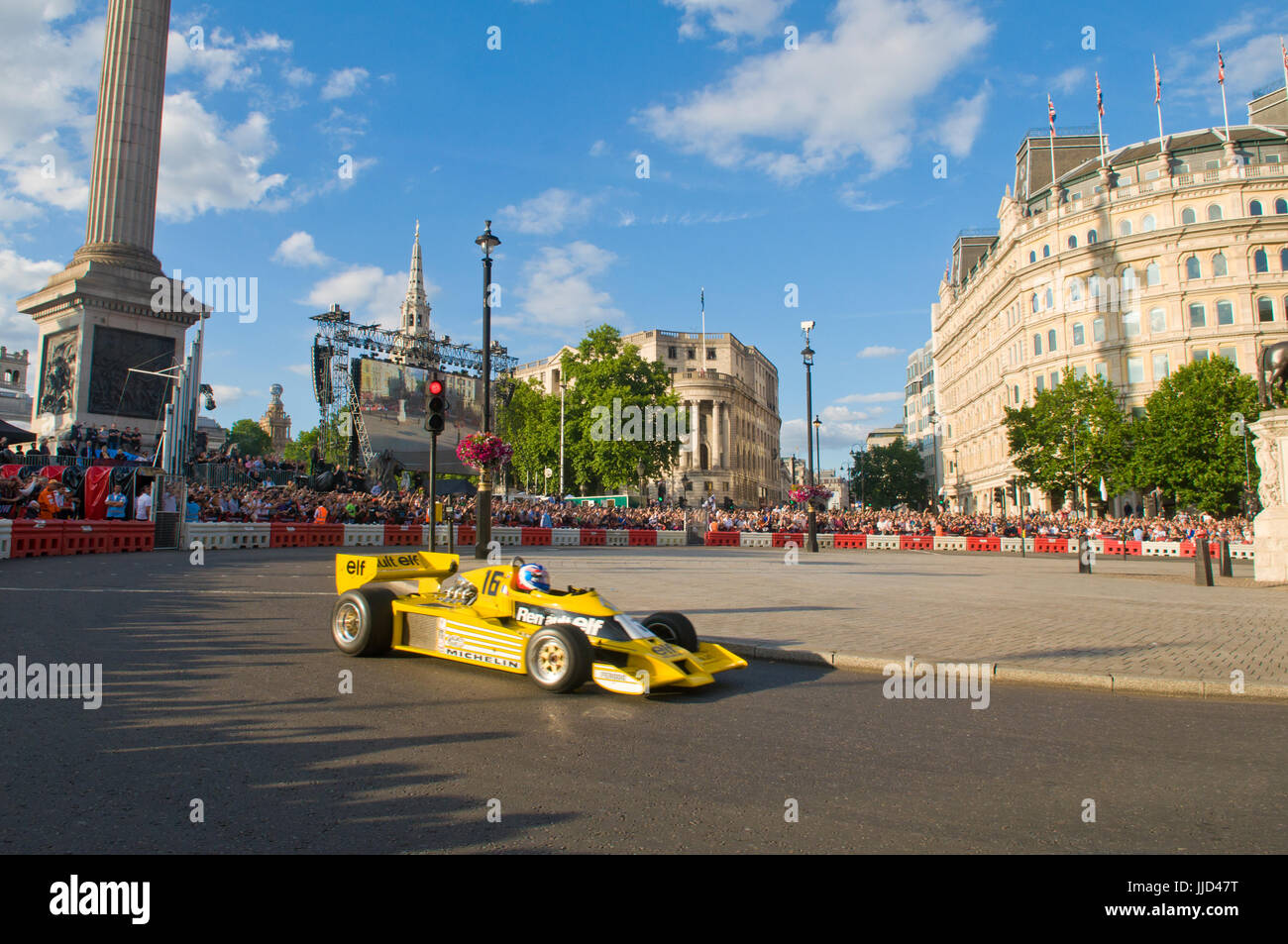 F1 LIVE 2017 TRAFALGAR SQUARE Stock Photo - Alamy