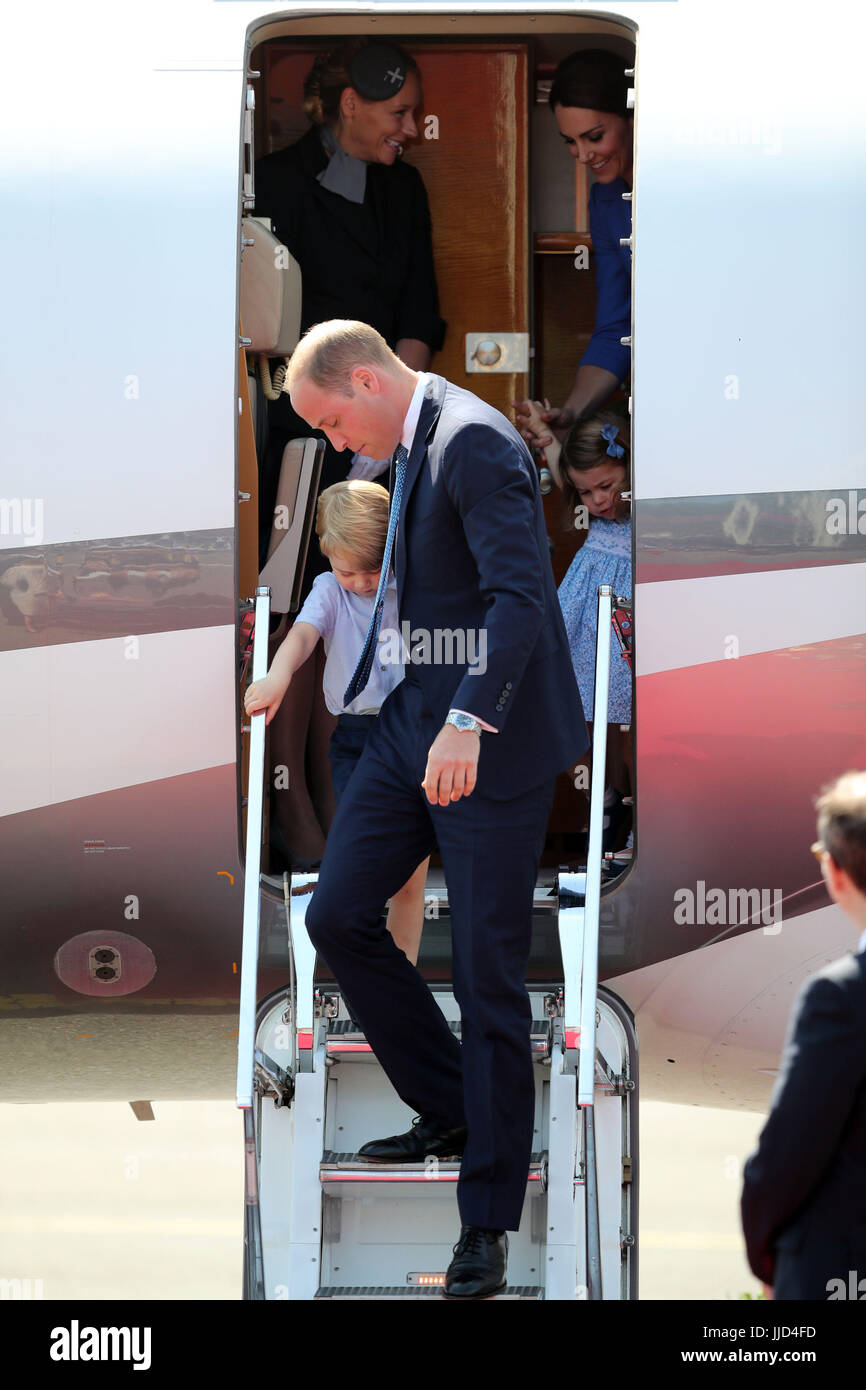 The Duke and Duchess of Cambridge with Prince George and Princess ...
