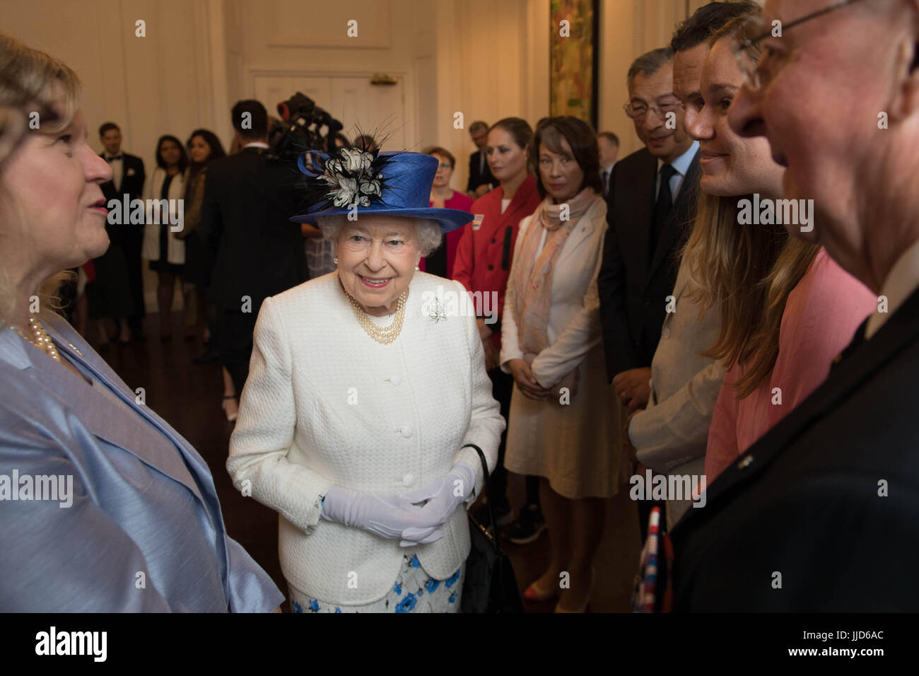 Elizabeth ii 150th canada hi-res stock photography and images - Alamy