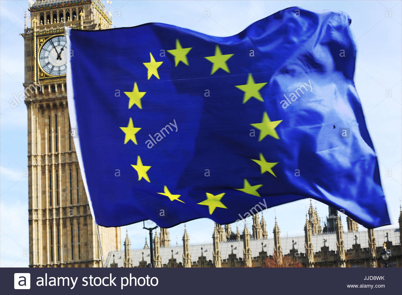 Big eu flag hi-res stock photography and images - Alamy