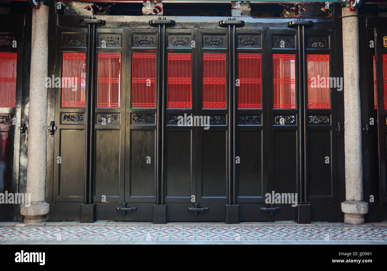 Oriental old wooden door with traditional pattern at George Town in ...