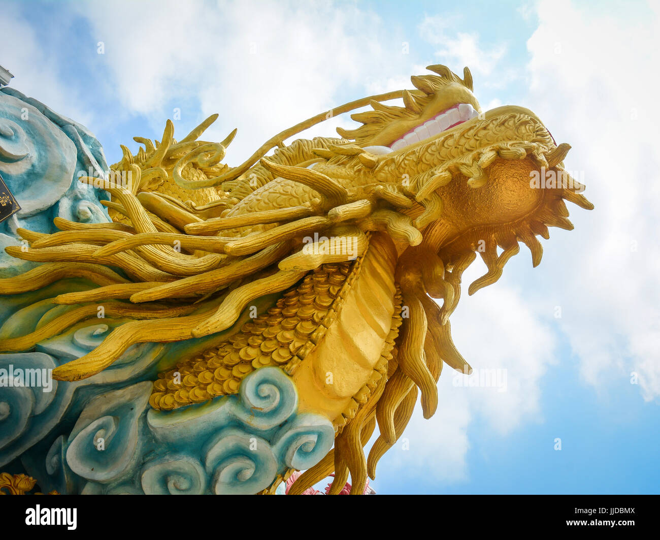 Ancient Chinese Dragon Sculptures