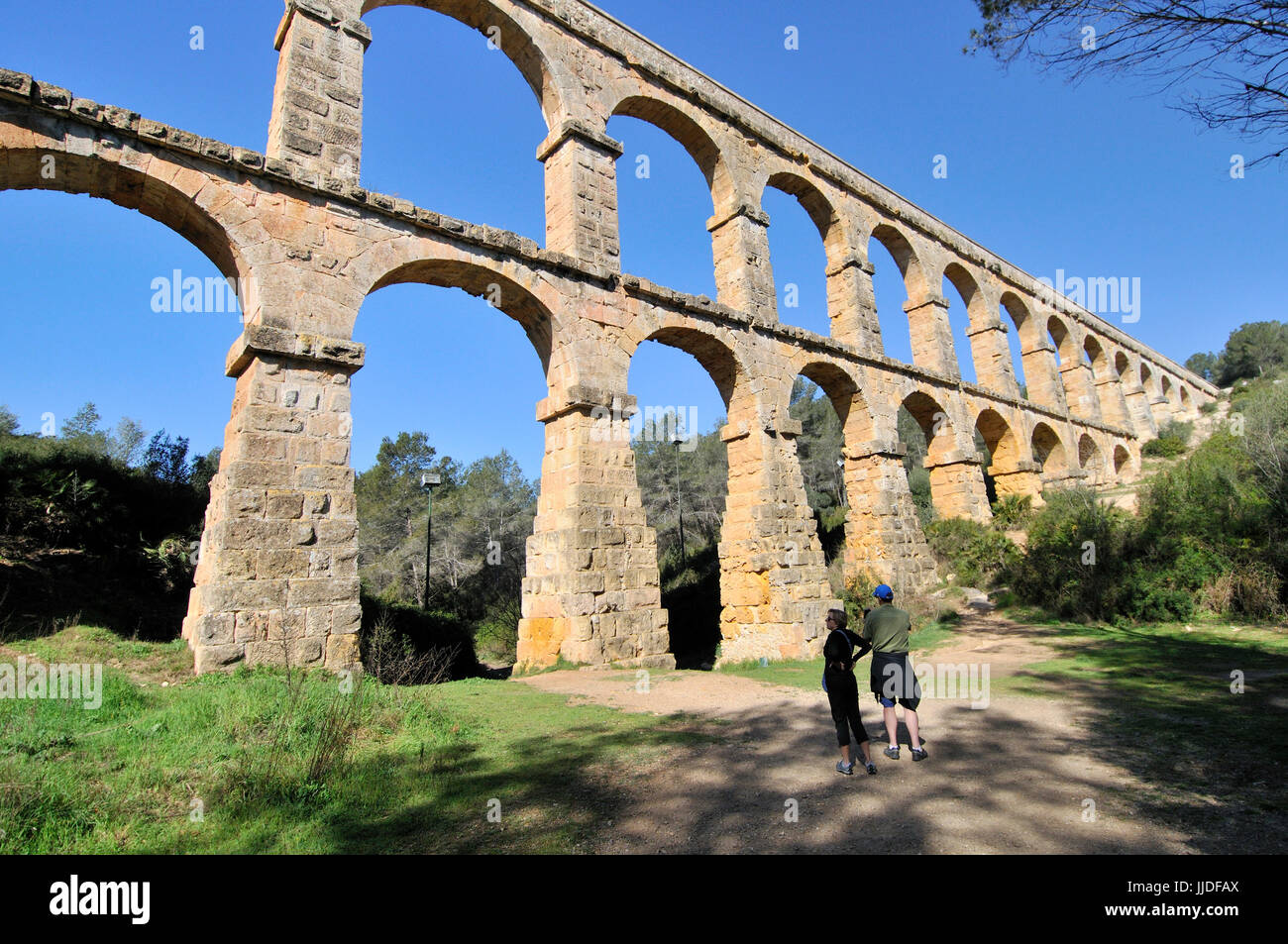 Pont del Diable Devil´s Bridge Roman aqueduct, Tarragona, Catalonia ...