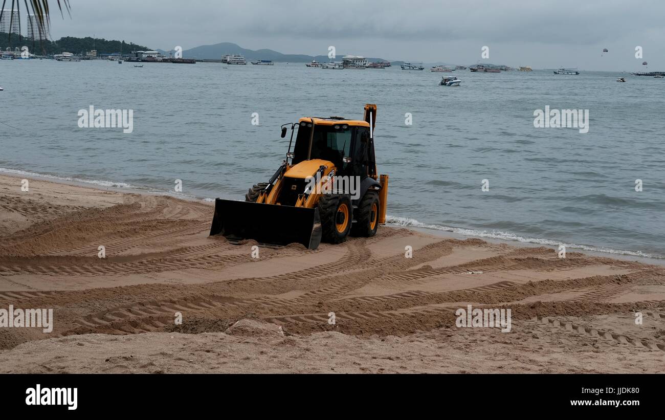 Bulldozer beach damage hi-res stock photography and images - Alamy