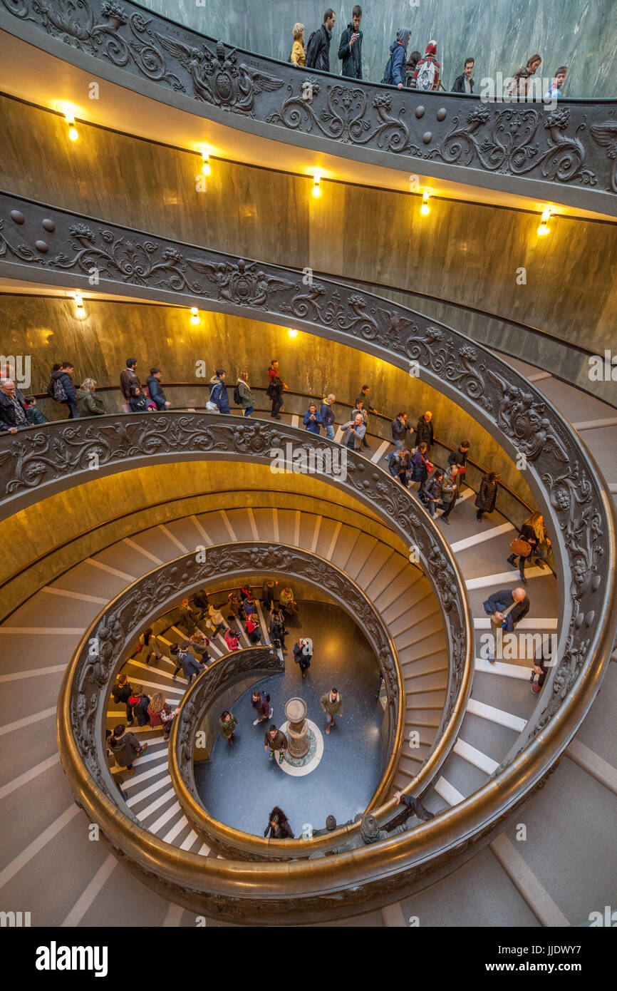 Heritage spiral staircase tourism hi-res stock photography and images ...