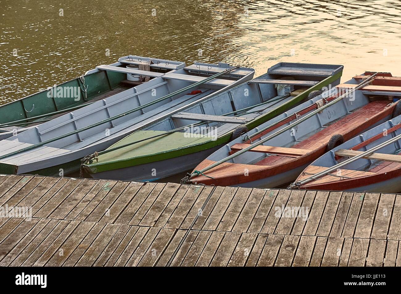 Simple boats hi-res stock photography and images - Alamy