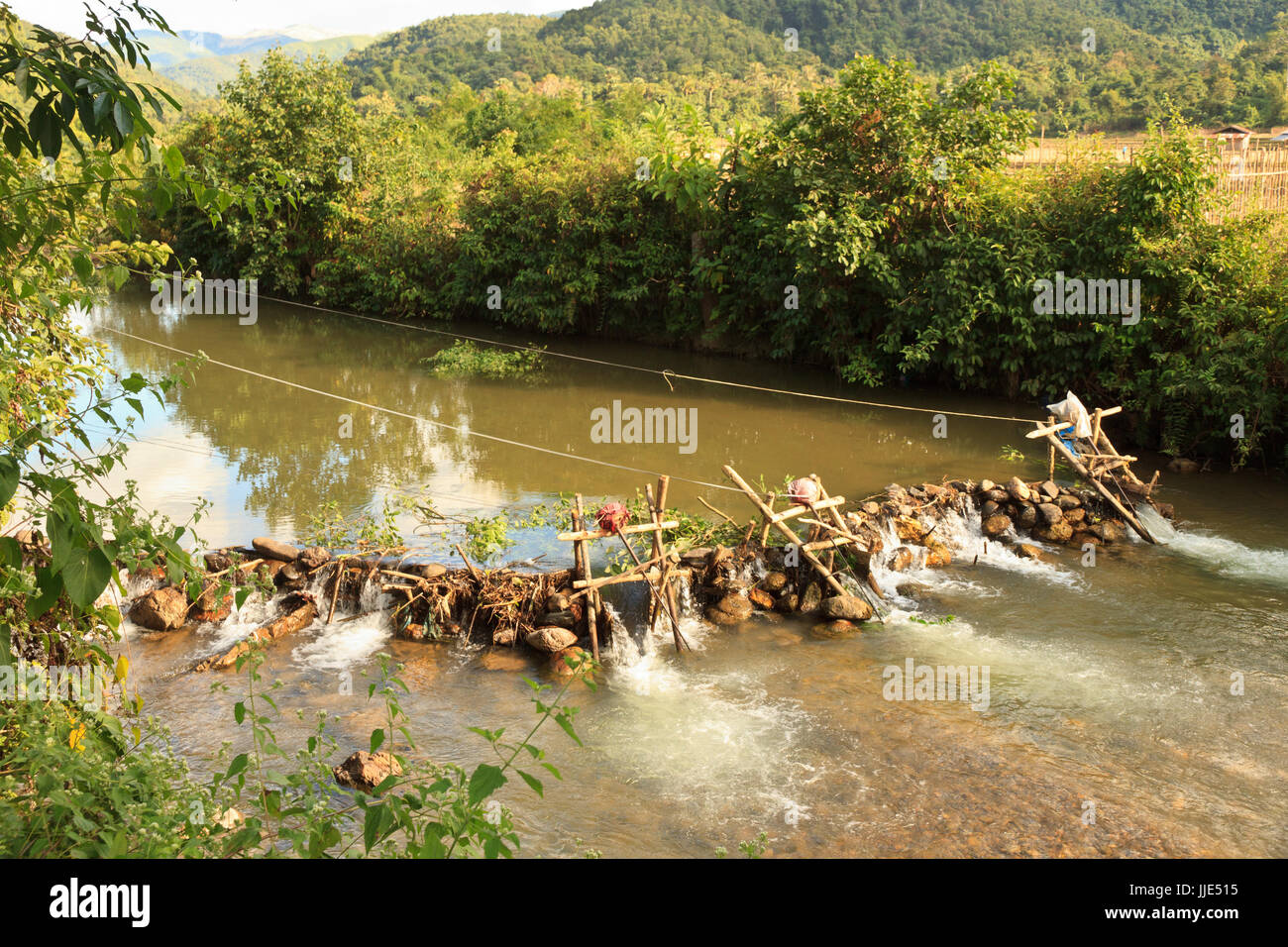 Small dam with generation of hydro electricity production Stock Photo ...