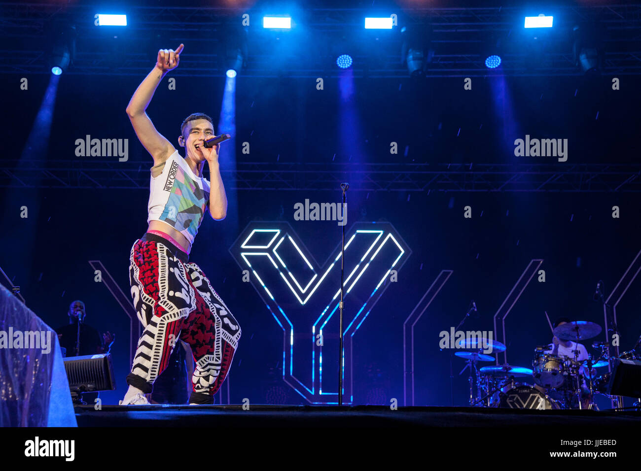 Alexander singer hi-res stock photography and images - Alamy