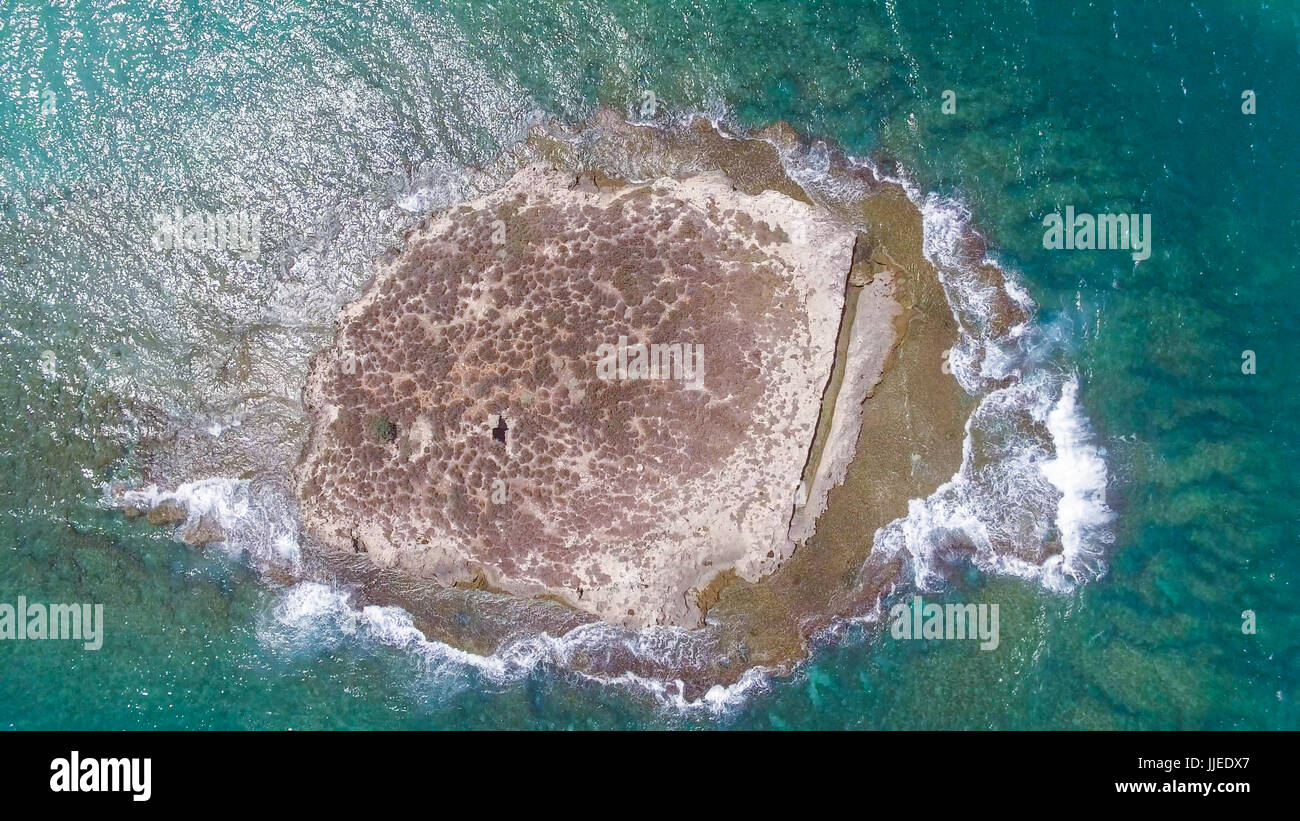 Top down view small beach hi-res stock photography and images - Alamy
