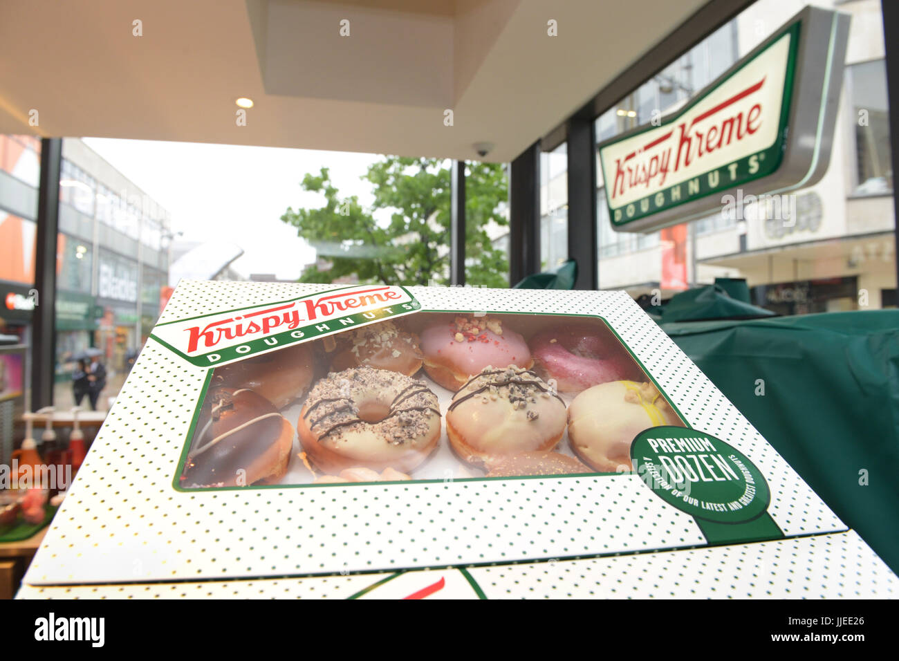 Krispy kreme uk hi-res stock photography and images - Alamy