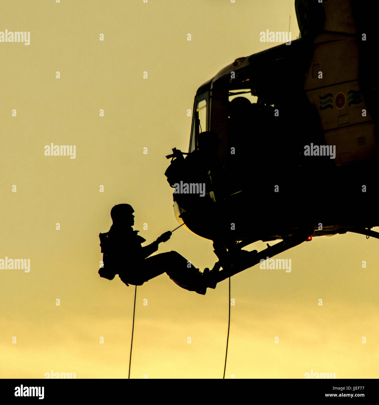 Fastroping hi-res stock photography and images - Alamy